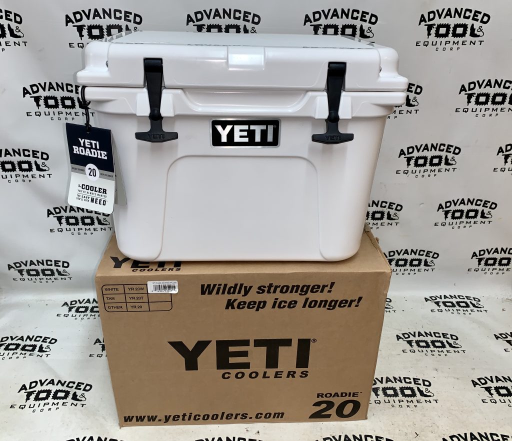 New Classic Style YETI Roadie 20 Rotomolded Cooler White – Advanced ...