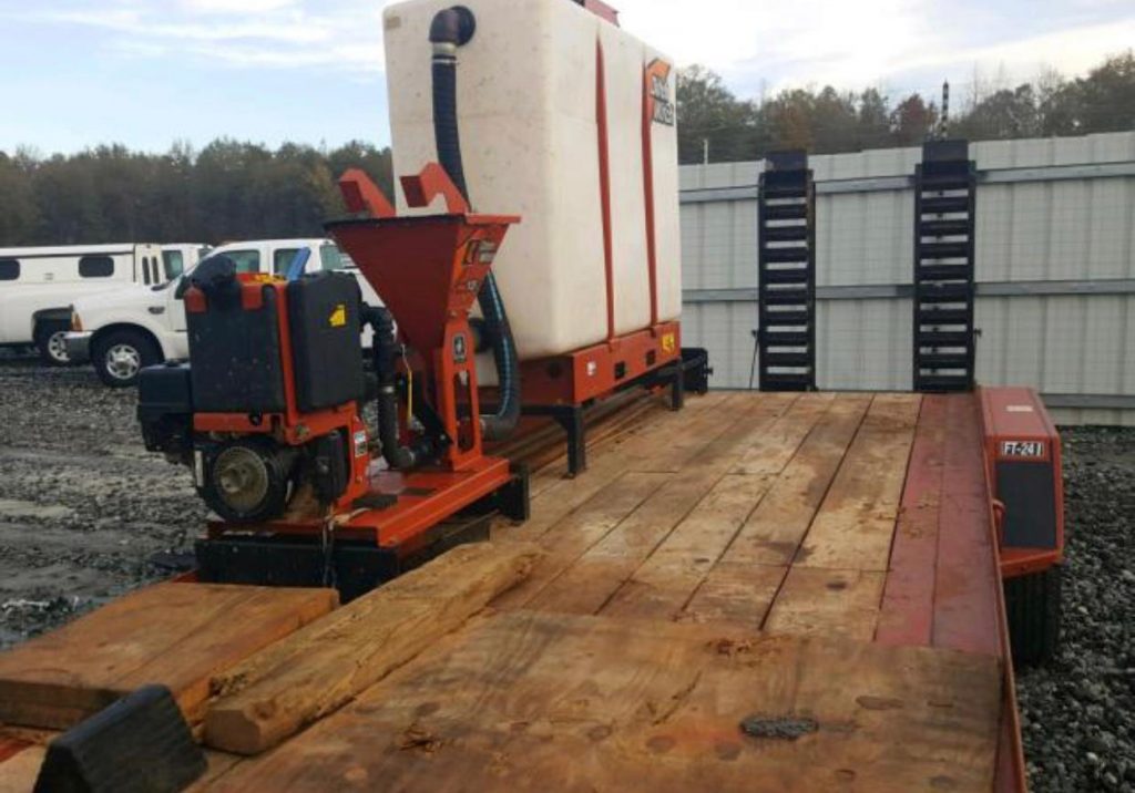 Ditch Witch Mud Mixer Water Tank Installed on Felling Trailer for ...