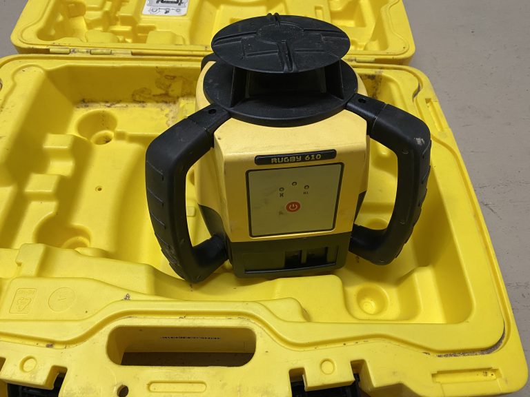 Leica Rugby 620 Rotary Self Leveling Rotating Laser w Carrying Case ...