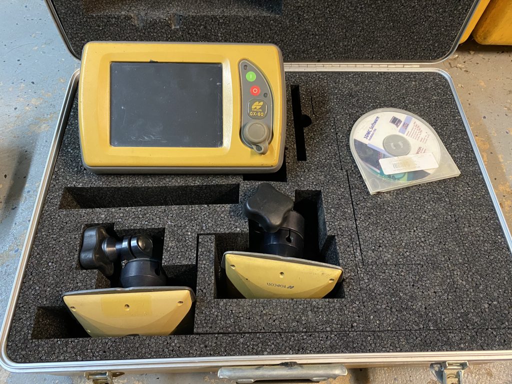 Topcon GX-60 Control Box w/ (2) PGA-3 Antennas – Advanced Tool & Equipment