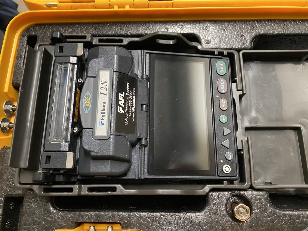 Fujikura 12S Fusion Splicer with Case – Advanced Tool & Equipment