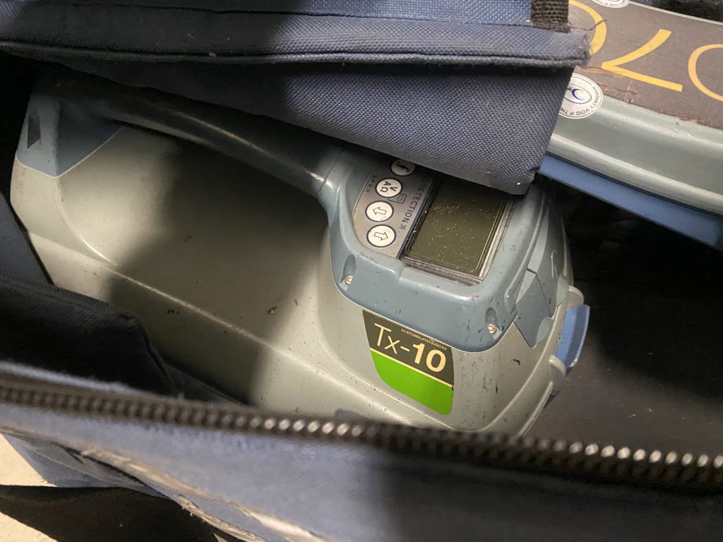 Pre-owned Radiodetection RD7000 DL+ w/ TX10 – Advanced Tool & Equipment