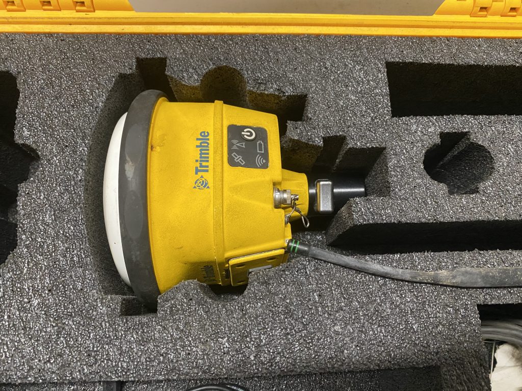 Trimble SPS985 GLONASS 900Mhz GNSS GPS Receiver – Advanced Tool & Equipment