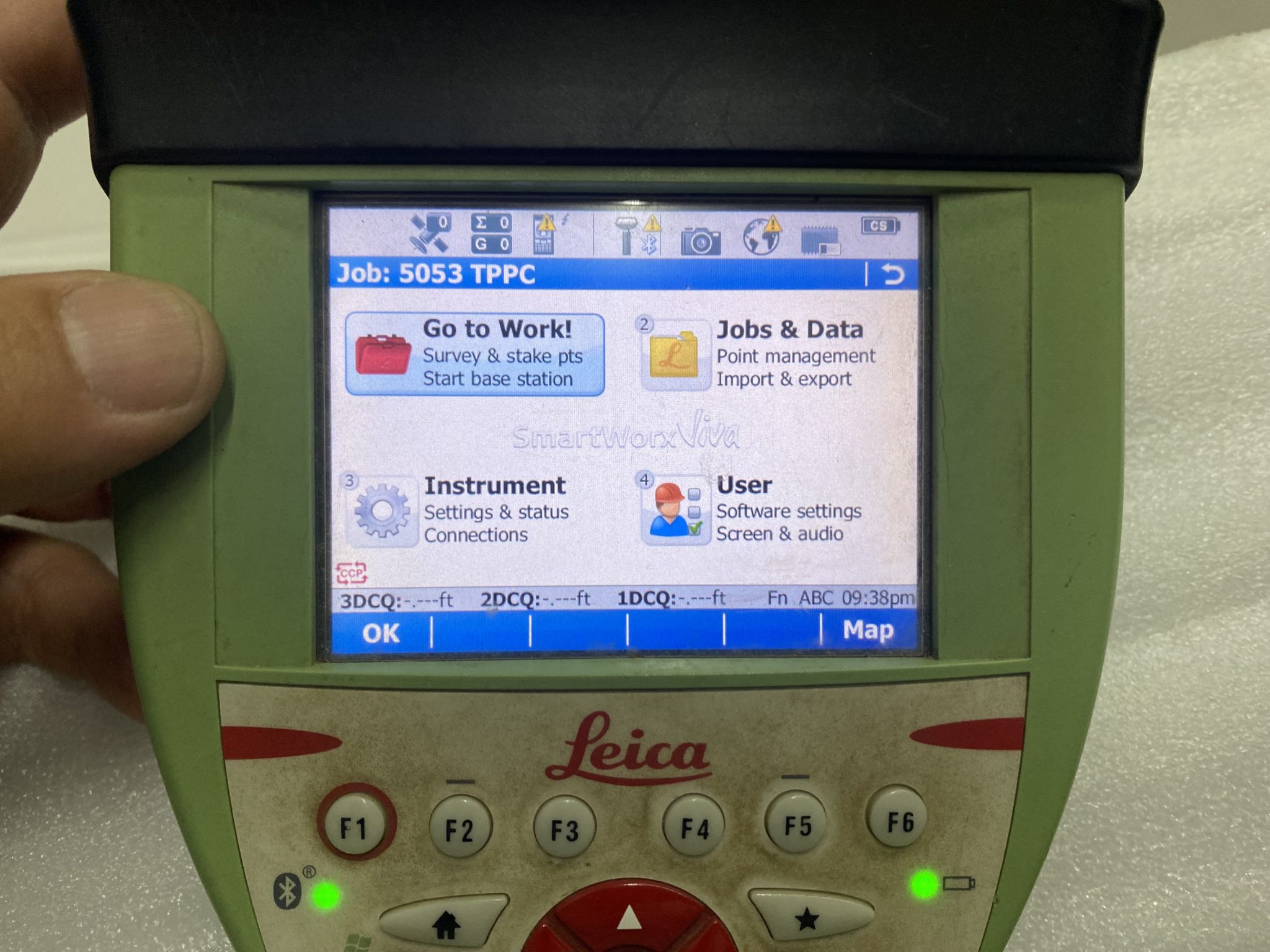 Leica CS15 Viva Survey Data Collector w/ CTR16 GPS GNSS Controller ...