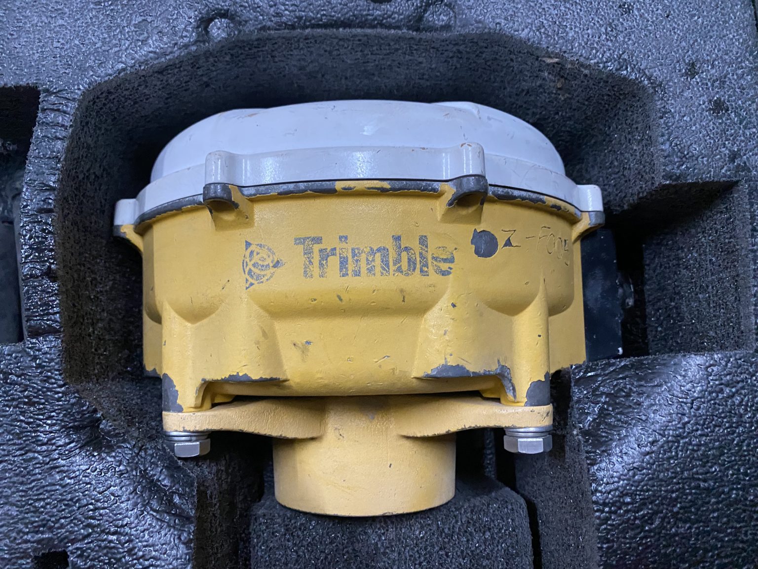 (2) Trimble CAT Caterpillar MS990 Smart Antenna GPS GNSS Receiver Pair ...