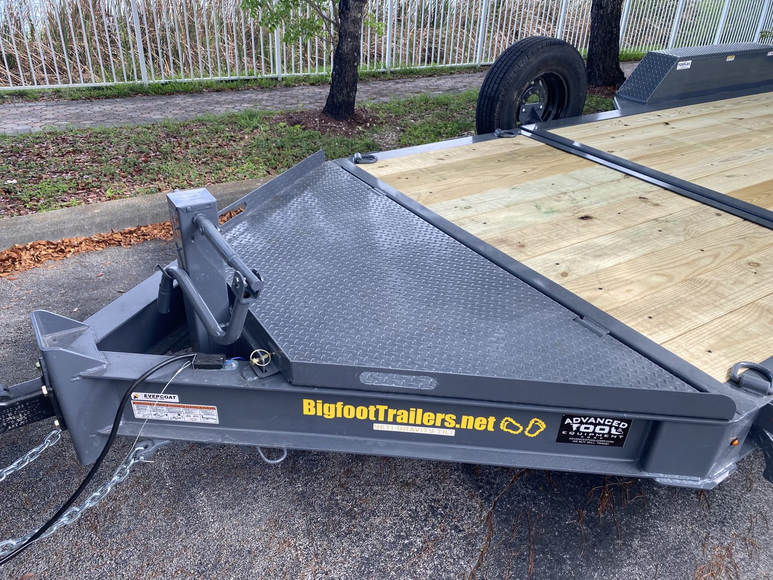 2025 Bigfoot Yeti 15K Hydraulically Dampened Tilt Deck Equipment ...