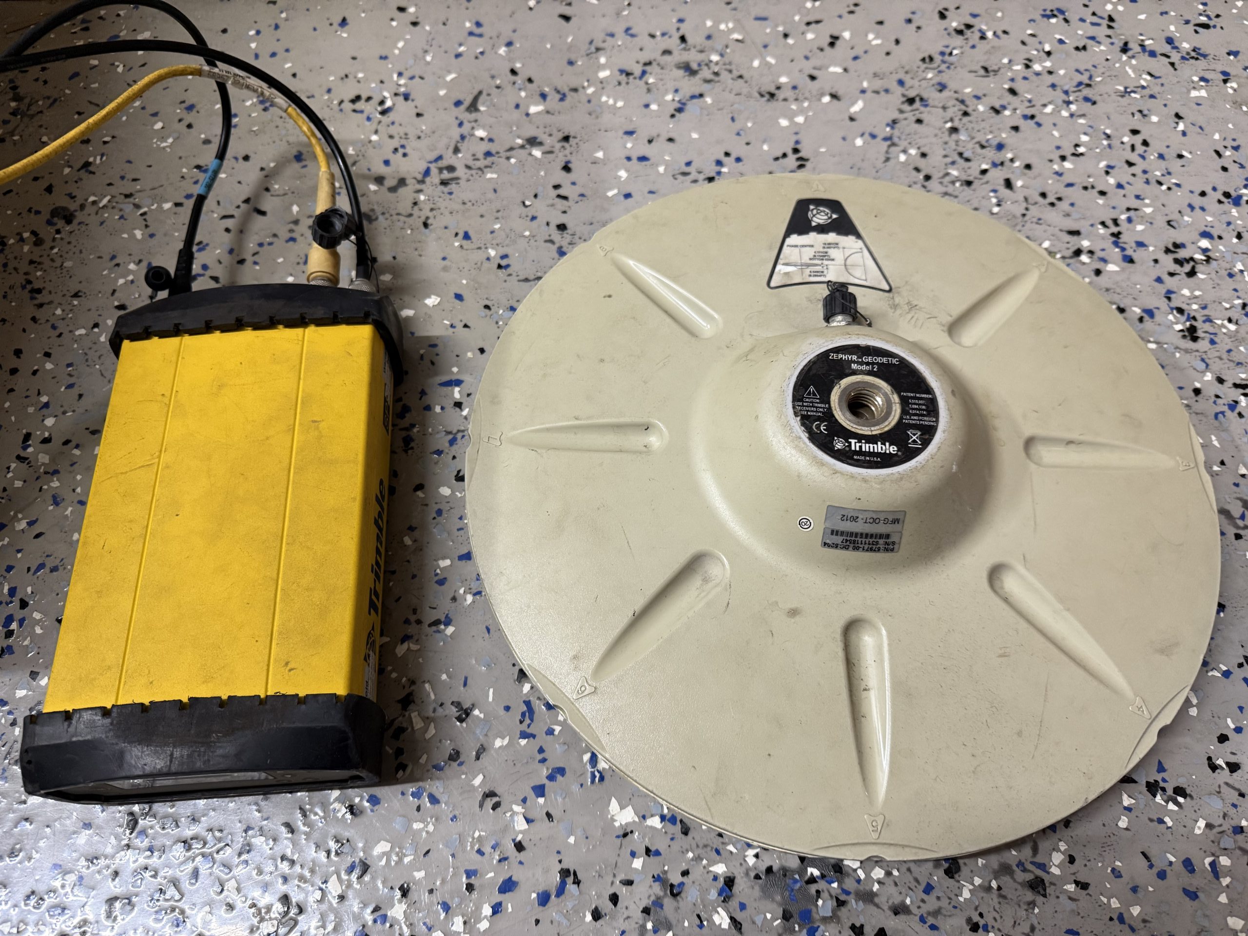 Trimble SPS855 900 MHz Base Station Receiver W/ Zephyr 2 Antenna ...